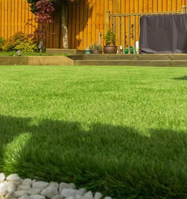 Complete guide to levelling a lawn | Love The Garden