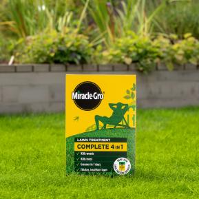 Miracle Gro Complete 4 in 1 2.8kg carton